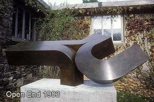 Sculptures | Clement Meadmore