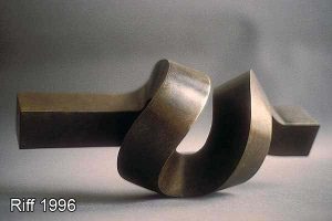 Sculptures | Clement Meadmore