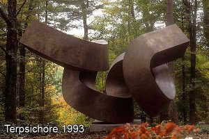 Sculptures | Clement Meadmore